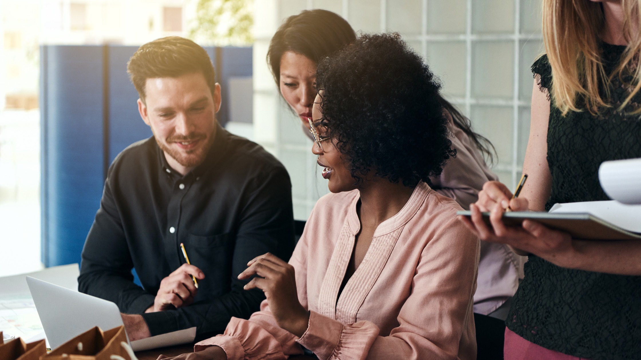 The Best Ways to Use Inbound vs. Outbound Emails